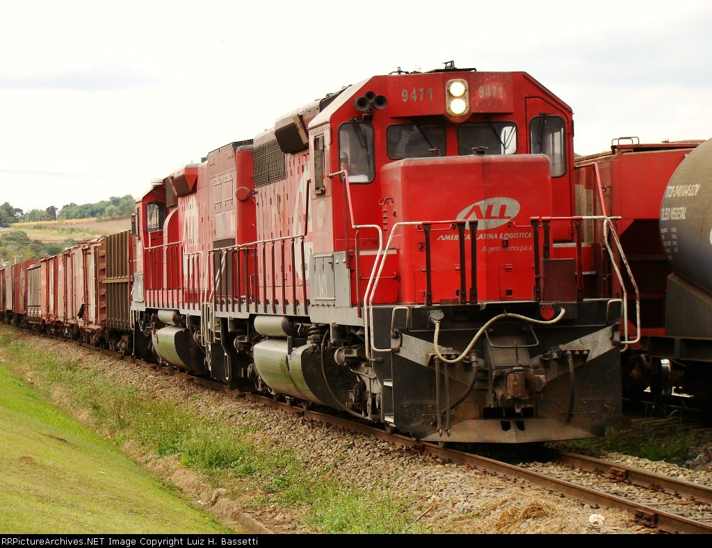 SD40-2 9471